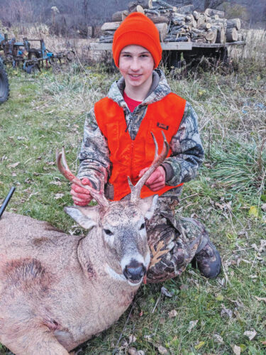 Dozen hunters get dozen deer | News, Sports, Jobs - Marshall Independent